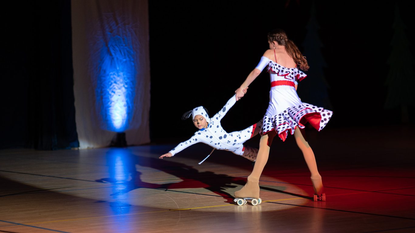 Rolling 90 brengt wintershow met rollende hondjes tot Europees kampioen ...
